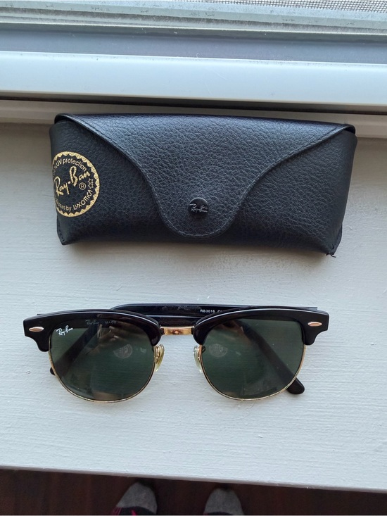 Ray-Ban | Accessories | Rayban Black And Gold Semirim Clubmaster ...